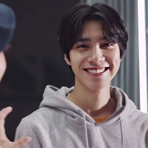 Hendery Biography Height Life Story Super Stars Bio