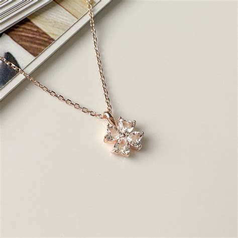 天然石│幸運草白水晶 ‧ 純銀項鍊 T Accessory 純銀飾品唯一首選