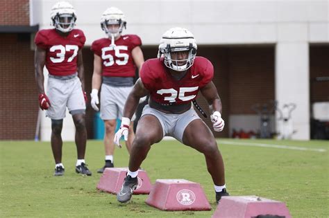 How An Alabama LB Injury Led To A Position Switch For A Former 5 Star