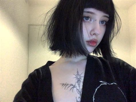 Siouxie 2225 Instagram