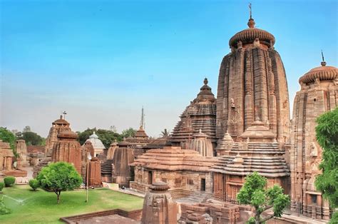Mallikarjuna Jyotirlinga History Importance Timings Image And Location