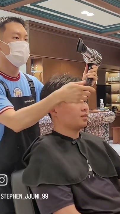 더 이상 더벅머리로 고민하지 마세요깔끔하고 세련된 가르마 스타일 완성 가능직모뜨는머리남자뜨는머리가르마컷자연스러운머리남자가르마스타일바버샵윤바버