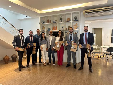 Novos Procuradores do Estado visitam a sede da Apese e se filiam à