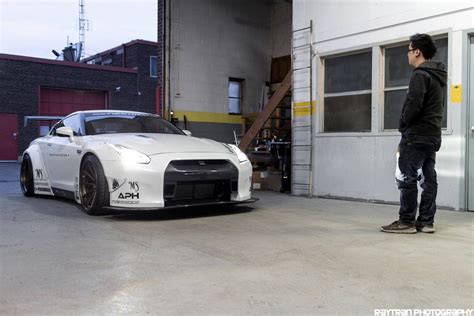 White Liberty Walk Nissan Gt R Photoshoot Gtspirit