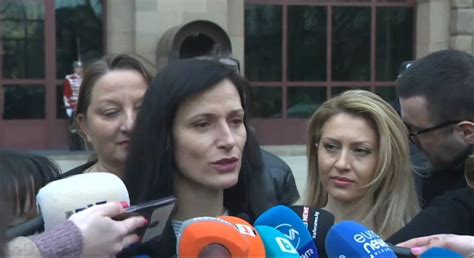 ГОРЕЩО В ПИК Tv Мария Габриел с първи думи след като изненадващо върна изпълнен мандат Няма