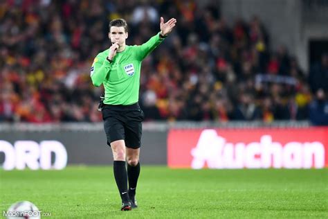Trophées UNFP Le meilleur arbitre de Ligue 1 est