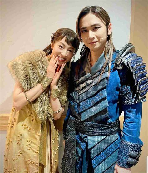 堂本光一、佐藤めぐみと10年愛 「shock」共演きっかけにヒロイン支え続け 関係者「息ぴったり」 ガールズちゃんねる Girls