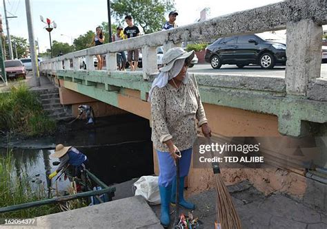Philippines Environment Pollution Water Poverty Photos And Premium High