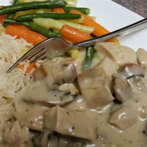 Traditional German Chicken Fricassee Recipe Omas Hühnerfrikassee