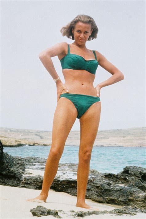 9 Hot Sexy Honor Blackman Bikini Pics