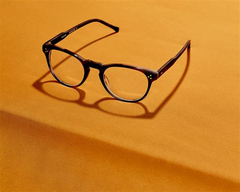 Why Do My Eyes Look Smaller With Glasses — The Optical Co
