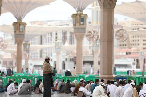 بث مباشر شعائر خطبة وصلاة الجمعة من الحرمين الشريفين