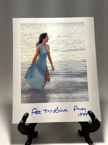 Patti Mcguire Autographed 8x10 Photo Playboy Playmate Of The Year Pmoy