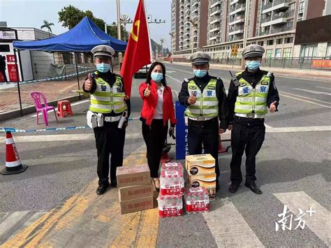 可可爱爱的黄江群众！看他们为抗疫一线民警送了啥坚守疫情韦基