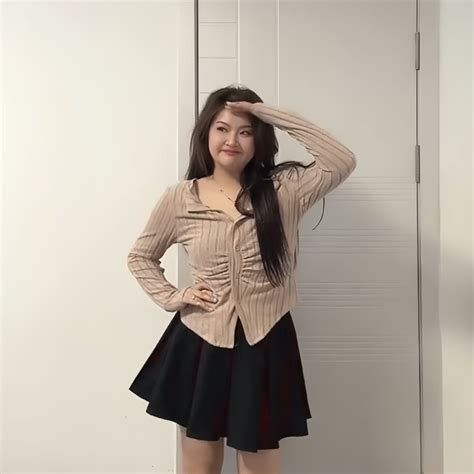 【隔日達】佰分佰100kg內可穿冬季女裝大尺碼長袖t恤復古辣妹純欲風遮肉顯瘦修身開衫女生長袖上衣 蝦皮購物