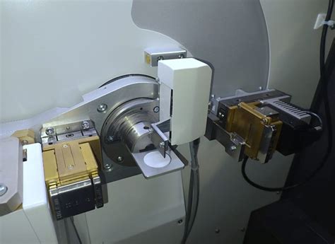 Automated Knife Collimator Linev Systems