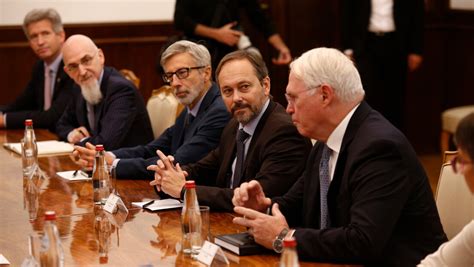 Колумне и интервјуи