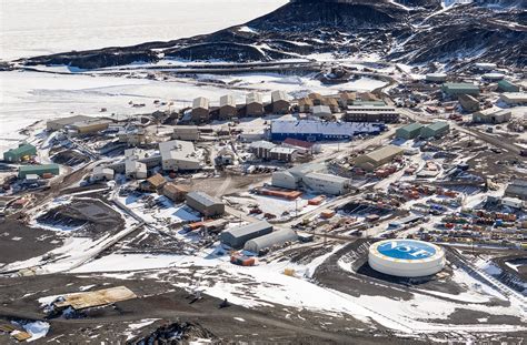 Antarctic Towns Zhongshan Station Has Grown Into Modern Scientific