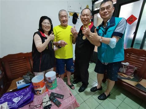 臺北榮服處訪視百歲榮民 表達輔導會關懷照顧之意 生活 臺北榮服處訪視百歲榮民 表達輔導會關懷照顧之意 青年日報
