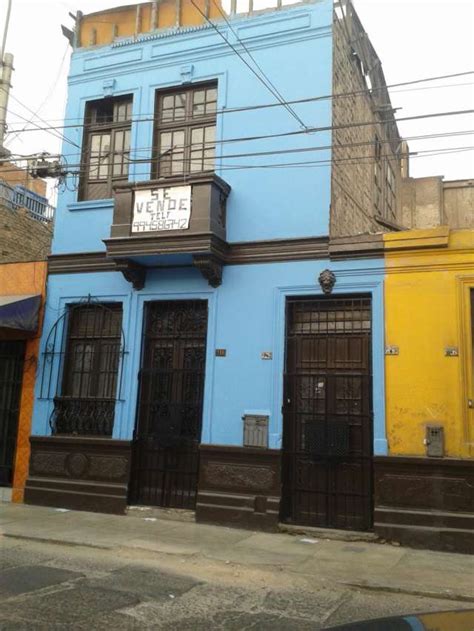 Vendo casa de pisos para vivienda o como terreno en breña por municipio en Lima Casas en