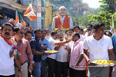 Bjp Supporters In Mangaluru Distribute Sweets As They Celebrate Victory