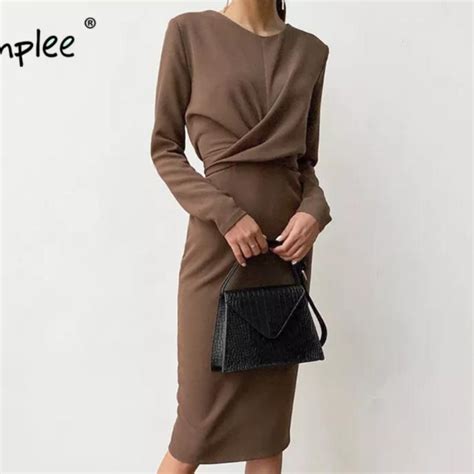 Красива сукня — ціна 300 грн у каталозі Сукні міді Купити жіночі речі за доступною ціною на Шафі