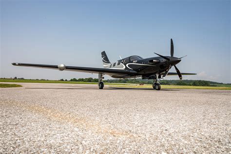 Piper M600/SLS стал чартерным
