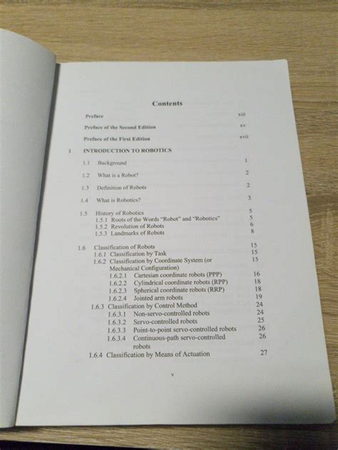 Robotics University Textbook Well Kept 15 Hobbies And Toys Books