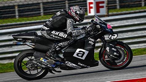 Bagaimana Bentuk Tampilan Baru Motor Aprilia Racing Penantang Ducati