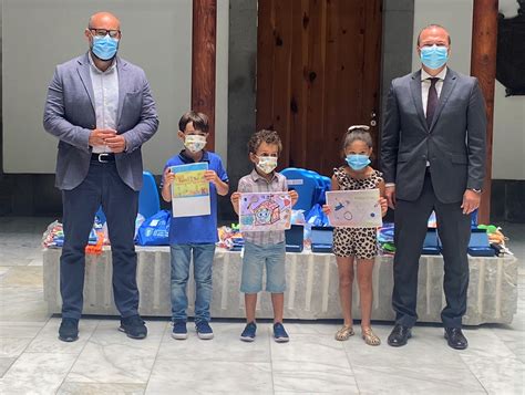 El Ayuntamiento Premia Los Mejores Dibujos Del Concurso Infantil Sobre