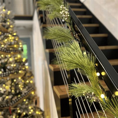 Spruce Up Your Staircase Railing This Holiday Season RailFX Blog