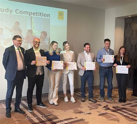 𝐍𝐚š 𝐌 𝐇𝐔𝐁 𝐩𝐨𝐛𝐞𝐝𝐢𝐨 𝐧𝐚 𝐧𝐚𝐜𝐢𝐨𝐧𝐚𝐥𝐧𝐨𝐦 𝐈𝐄𝐃𝐂 𝐂𝐚𝐬𝐞 𝐒𝐭𝐮𝐝𝐲 𝐂𝐨𝐦𝐩𝐞𝐭𝐢𝐭𝐢𝐨𝐧 𝐭𝐚𝐤𝐦𝐢č𝐞𝐧𝐣𝐮 🎉🏆🚀 Naše Koleginice I