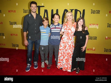 Los Angeles California Usa 9th Sep 2019 Angela Kinsey Joshua