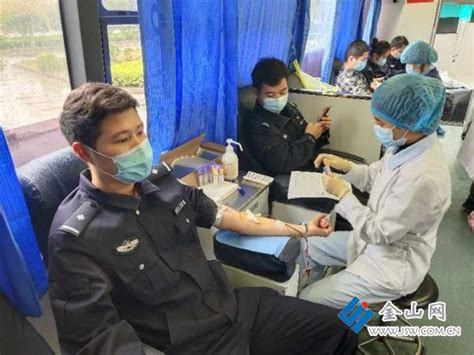 长航公安局镇江分局组织 “守护镇江，为爱逆行”献血活动中国镇江金山网 国家一类新闻网站
