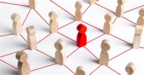 직원의 나무 수치는 비즈니스 네트워크에 의해 리더와 연결되어 있습니다 통신 및 소셜 네트워크 협력과 협력 프로젝트 및 리더십