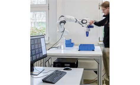 Self Learning Robots Solve Tasks With The Help Of An Ensenso 3d Camera Swisscognitive Ai