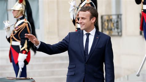 Популярността на френския президент продължава да спада Новини бг