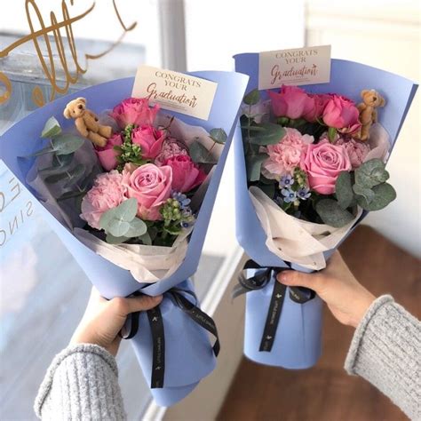 유치원 졸업꽃다발 귀여운 우리 아이들 미니 꽃다발이요 졸업식 꽃다발 예약 부탁드릴께요 당일 아침 저 Blumengeschäft Schöne