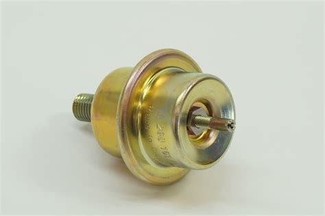 Fuel Pressure Regulator Genuine Mercedes 0000780692 000 078 06 92 000