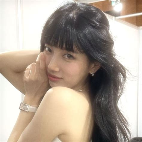 Pin By Angela On Aera Mae Vtm Ghoul Bae Suzy Suzy Korean People
