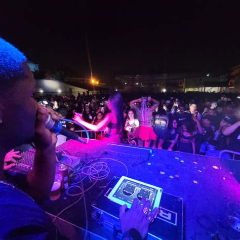 Stream Vira De Lado Que Eu Te Catuco Dj Elyce Kkkk By Dj Elyce Listen
