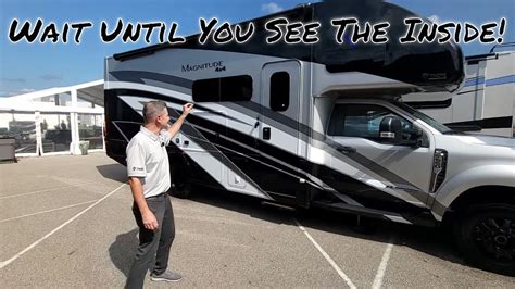 Thor Magnitude Super C Diesel Motorhomes Thor Motor Coach