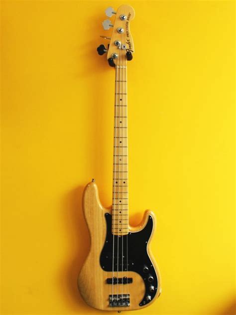 Fender American Deluxe Precision Bass Mn