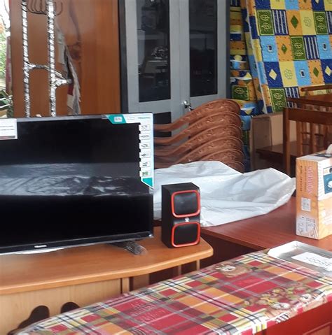 විදුලි උපකරණ සහ ගෘහ භාන්ඩ