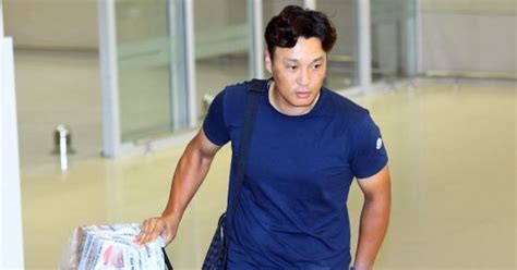 [st포토] 이승엽 여전한 팔근육