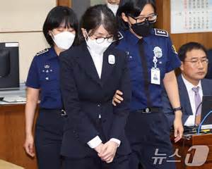 [뉴스1 Pick]영부인 첫 구속 김건희 특검 재판 시작…직업 묻자 무직입니다 뉴스1