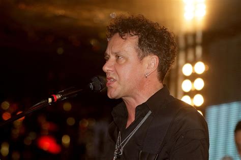 Srpski Pjevač Kojeg Hrvatice Obožavaju Razvodi Se Nakon 25 Godina Braka šuška Se Da Već