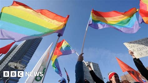 Russian Parliament Bans Gender Reassignment Surgery For Trans People