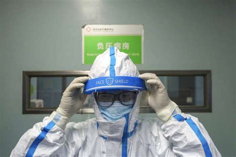 前線犧牲換來被排擠沒有醫護人員，你逃得過武漢肺炎流行浩劫嗎？ 風傳媒