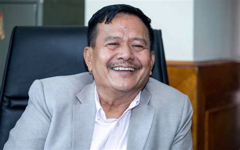 मीनबहादुर गुरुङद्वारा भूकम्प पिडितलाई १ करोड ११ लाख ११ हजार १ सय ११